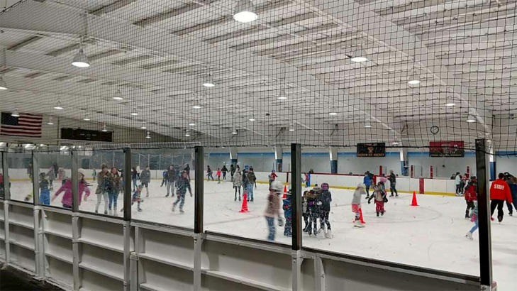 Free skating at Winter Wonderland event • The Long Island Times