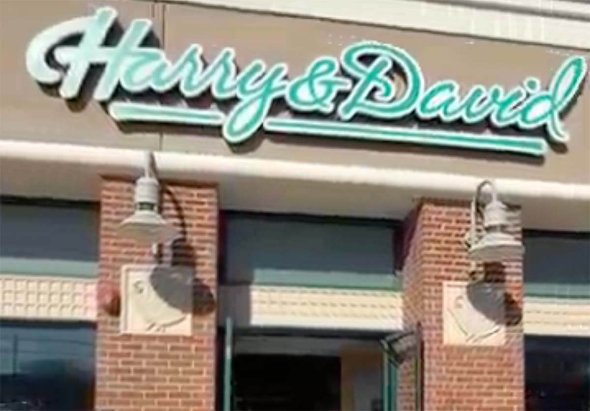Harry & David opens first Long Island store – The Long Island Times