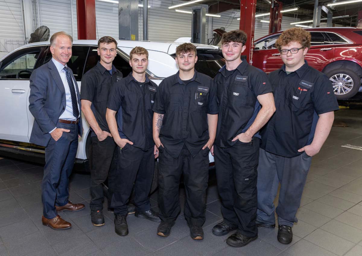 Roslyn auto dealer donates $25K to Suffolk Community College to support ...