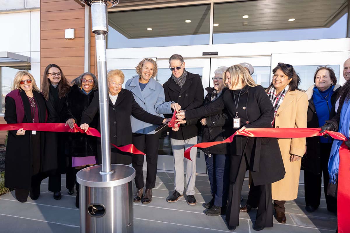 CN Guidance & Counseling Services opens new Community Crisis Center ...
