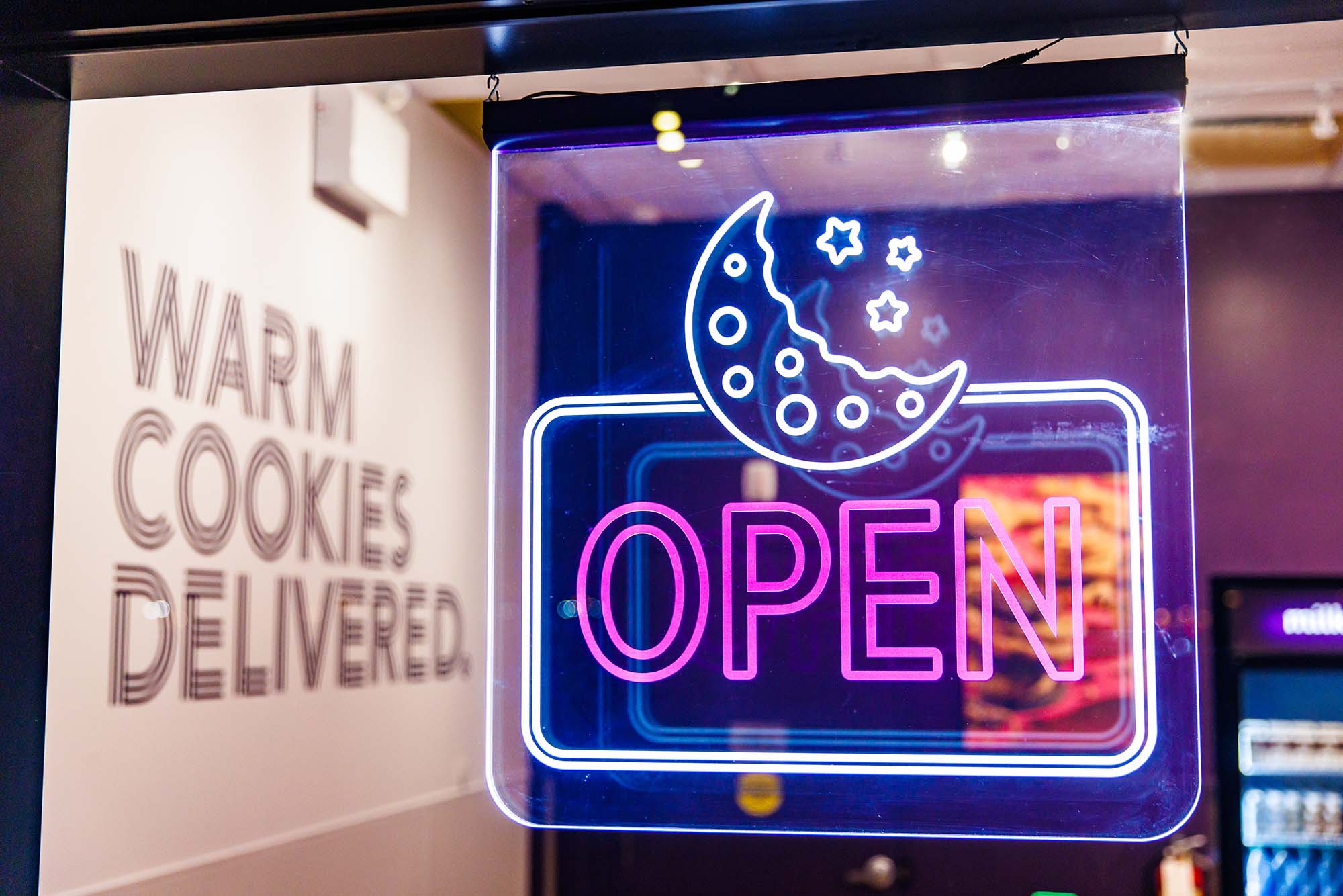 Insomnia Cookies opens in Babylon – The Long Island Times
